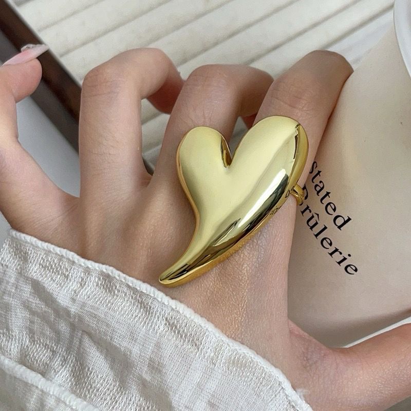 Bold Heart Ring